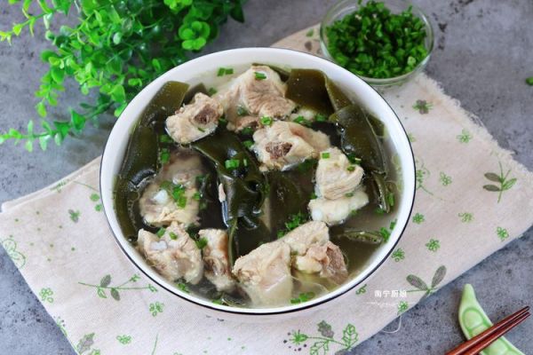 海带骨头汤海带煮多久_海带要泡多久-第1张图片-山城妙识 海带骨头汤海带煮多久_海带要泡多久-第1张图片-山城妙识