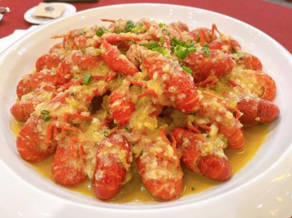 蒜泥龙虾怎么做_蒜泥龙虾的做法步骤图-第1张图片-山城妙识