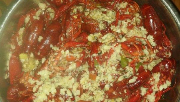 蒜泥龙虾怎么做_蒜泥龙虾的做法步骤图-第2张图片-山城妙识