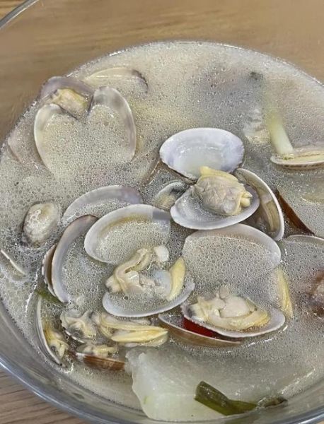 花甲煲汤的做法_花甲煲汤需要焯水吗-第1张图片-山城妙识