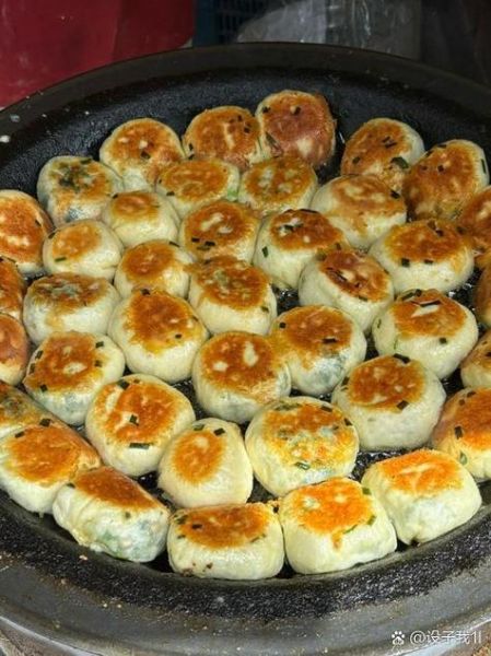 牛肉水煎包怎么做_牛肉水煎包馅怎么调-第1张图片-山城妙识 牛肉水煎包怎么做_牛肉水煎包馅怎么调-第1张图片-山城妙识