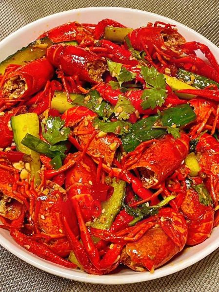 麻辣小龙虾怎么做_正宗麻辣小龙虾做法-第3张图片-山城妙识 麻辣小龙虾怎么做_正宗麻辣小龙虾做法-第3张图片-山城妙识