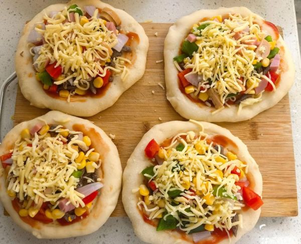 家庭披萨饼怎么做_披萨饼底用什么面粉-第1张图片-山城妙识 家庭披萨饼怎么做_披萨饼底用什么面粉-第1张图片-山城妙识