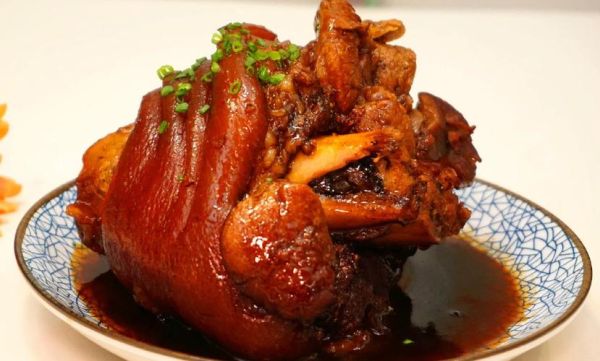 东坡肘子怎么做_东坡肘子最正宗的做法-第1张图片-山城妙识 东坡肘子怎么做_东坡肘子最正宗的做法-第1张图片-山城妙识