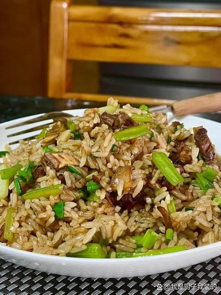 牛肉炒饭图片大全真实图片_牛肉炒饭怎么做好吃-第3张图片-山城妙识 牛肉炒饭图片大全真实图片_牛肉炒饭怎么做好吃-第3张图片-山城妙识