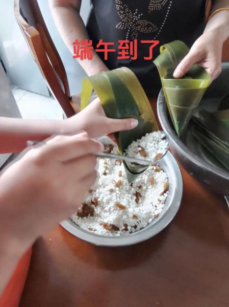 三角粽怎么包_包粽子视频教程-第3张图片-山城妙识 三角粽怎么包_包粽子视频教程-第3张图片-山城妙识
