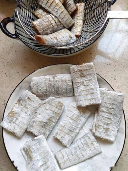 炸带鱼用面粉还是淀粉好_口感区别在哪-第1张图片-山城妙识 炸带鱼用面粉还是淀粉好_口感区别在哪-第1张图片-山城妙识