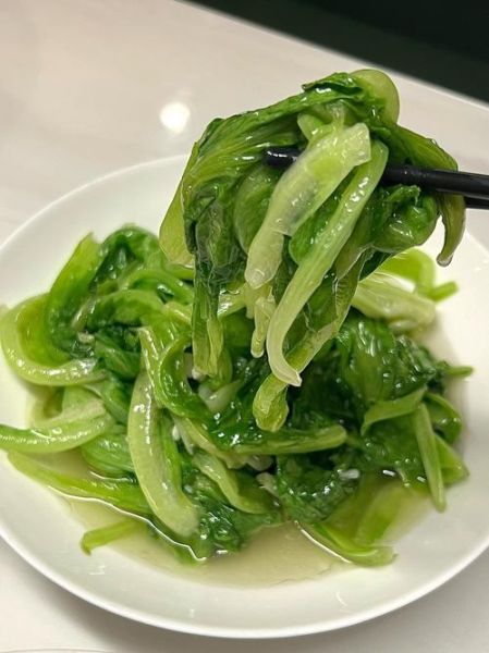 爆炒小青菜怎么做_炒青菜不黄不老的秘诀-第1张图片-山城妙识 爆炒小青菜怎么做_炒青菜不黄不老的秘诀-第1张图片-山城妙识