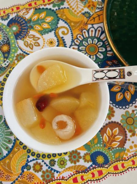 冰糖煮梨水煮多长时间_冰糖雪梨要炖多久才止咳-第3张图片-山城妙识 冰糖煮梨水煮多长时间_冰糖雪梨要炖多久才止咳-第3张图片-山城妙识