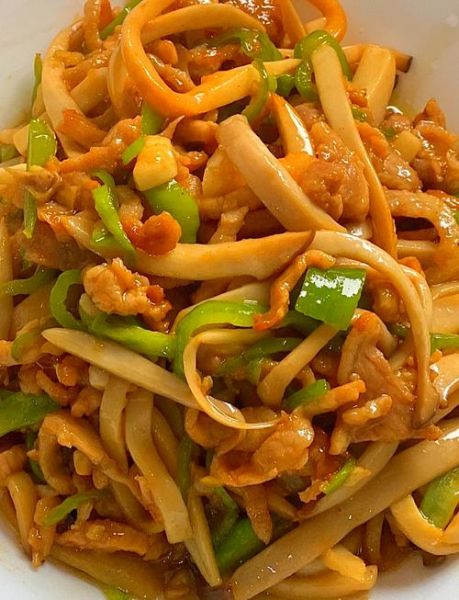 杏鲍菇炒肉片怎么做_杏鲍菇炒肉片用焯水吗-第1张图片-山城妙识