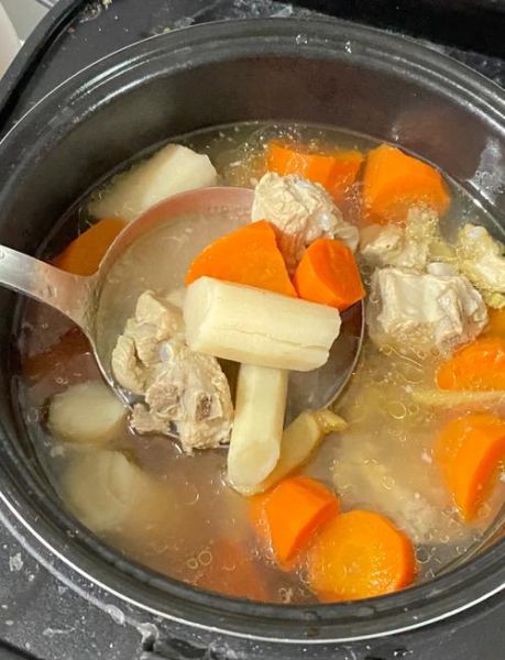 排骨红萝卜汤怎么炖好喝_红萝卜排骨汤禁忌-第1张图片-山城妙识 排骨红萝卜汤怎么炖好喝_红萝卜排骨汤禁忌-第1张图片-山城妙识