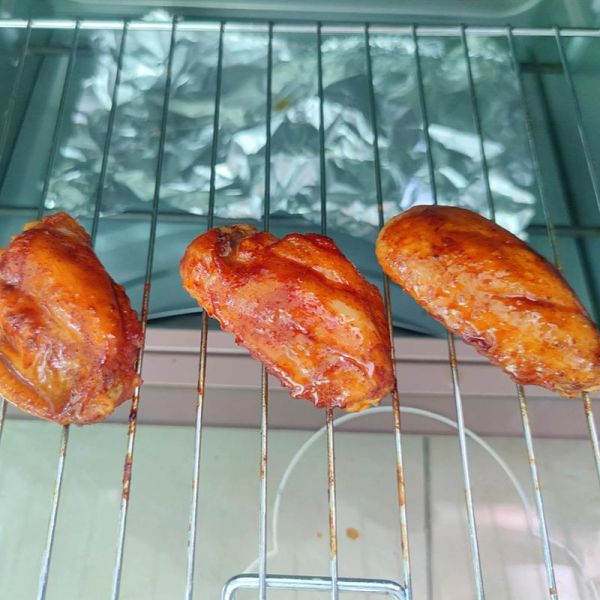 奥尔良烤鸡翅怎么腌制才入味_烤箱温度和时间如何掌握-第2张图片-山城妙识 奥尔良烤鸡翅怎么腌制才入味_烤箱温度和时间如何掌握-第2张图片-山城妙识