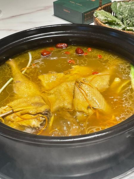 清炖鸡汤怎么炖好喝_清炖鸡汤的做法大全家常-第2张图片-山城妙识 清炖鸡汤怎么炖好喝_清炖鸡汤的做法大全家常-第2张图片-山城妙识