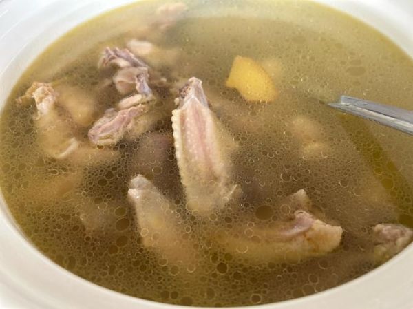 清炖鸡汤怎么炖好喝_清炖鸡汤的做法大全家常-第3张图片-山城妙识 清炖鸡汤怎么炖好喝_清炖鸡汤的做法大全家常-第3张图片-山城妙识