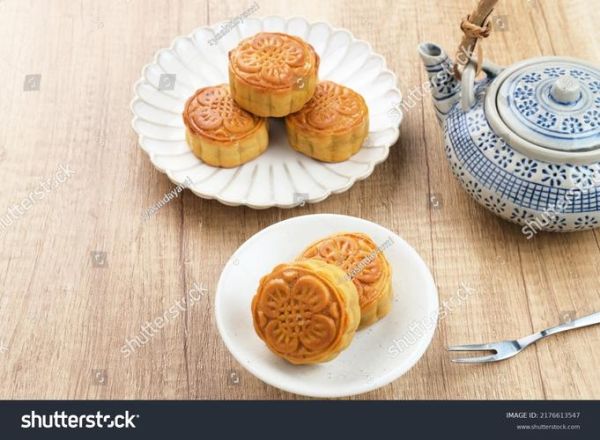 traditional_mooncake_flavors_vs_modern_varieties-第3张图片-山城妙识 traditional_mooncake_flavors_vs_modern_varieties-第3张图片-山城妙识