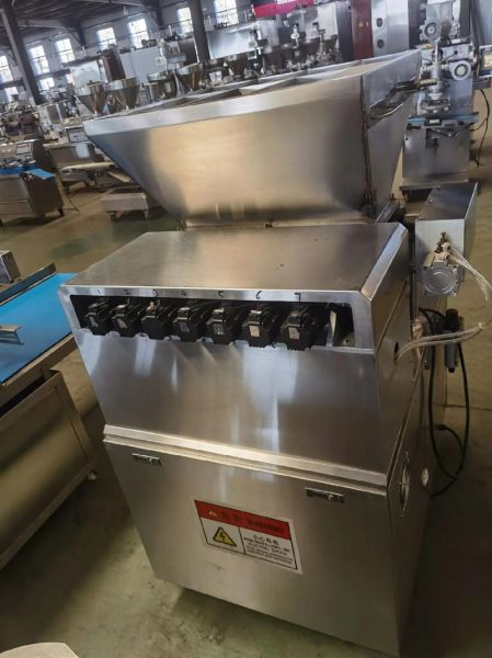 蛋糕机器多少钱一台_家用和商用价格差多少-第1张图片-山城妙识