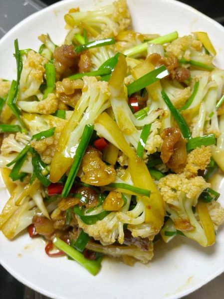 家常菜花怎么做好吃_菜花炒肉的做法窍门-第1张图片-山城妙识 家常菜花怎么做好吃_菜花炒肉的做法窍门-第1张图片-山城妙识