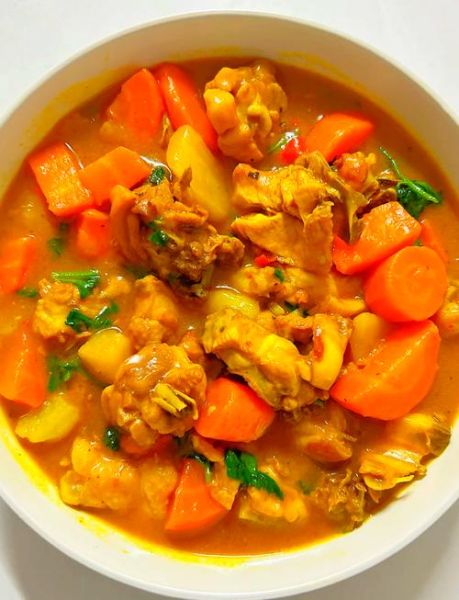 咖喱土豆胡萝卜鸡肉怎么做_咖喱鸡肉用哪种咖喱块-第1张图片-山城妙识 咖喱土豆胡萝卜鸡肉怎么做_咖喱鸡肉用哪种咖喱块-第1张图片-山城妙识