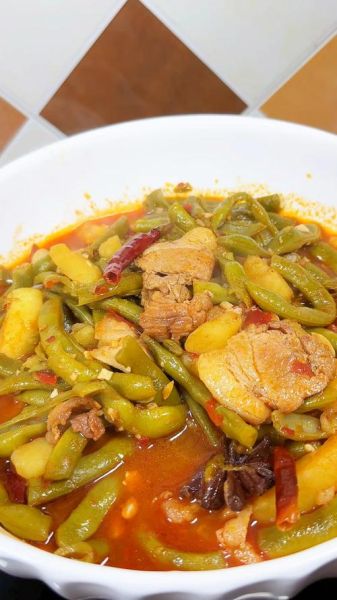 豆角烧土豆怎么做_豆角烧土豆先放哪个-第3张图片-山城妙识 豆角烧土豆怎么做_豆角烧土豆先放哪个-第3张图片-山城妙识