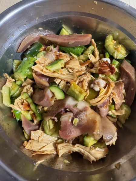 凉拌黄瓜豆油皮怎么做_豆油皮要不要焯水-第1张图片-山城妙识 凉拌黄瓜豆油皮怎么做_豆油皮要不要焯水-第1张图片-山城妙识