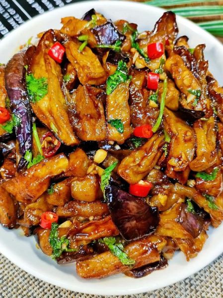 圆茄子怎么做好吃又简单_圆茄子家常做法-第1张图片-山城妙识