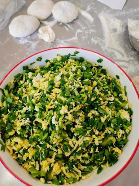 懒人韭菜盒子怎么做_韭菜盒子不破皮秘诀-第1张图片-山城妙识 懒人韭菜盒子怎么做_韭菜盒子不破皮秘诀-第1张图片-山城妙识