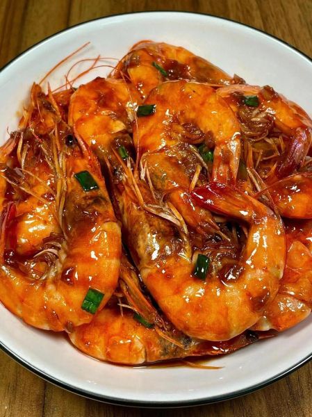 油焖大虾怎么做才正宗_油焖大虾的正宗做法视频-第1张图片-山城妙识 油焖大虾怎么做才正宗_油焖大虾的正宗做法视频-第1张图片-山城妙识