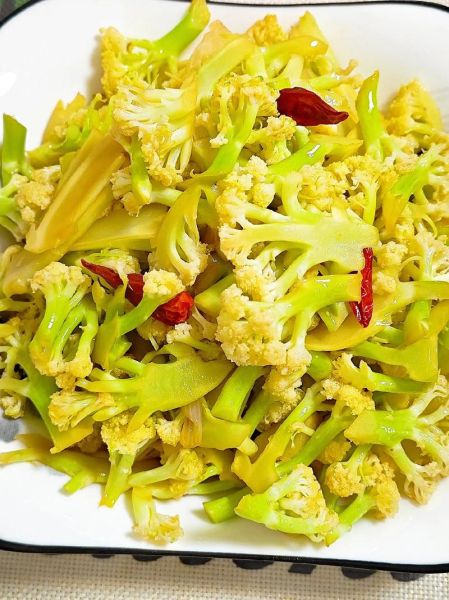 花菜怎么切_花菜切小朵技巧-第1张图片-山城妙识 花菜怎么切_花菜切小朵技巧-第1张图片-山城妙识