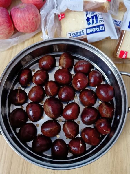 煮栗子怎么煮好吃_煮栗子不开裂的窍门-第1张图片-山城妙识 煮栗子怎么煮好吃_煮栗子不开裂的窍门-第1张图片-山城妙识