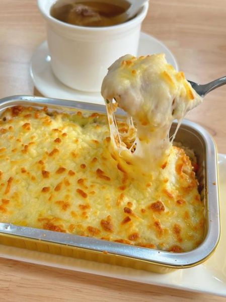 菠萝芝士焗饭怎么做_菠萝芝士焗饭需要哪些材料-第3张图片-山城妙识 菠萝芝士焗饭怎么做_菠萝芝士焗饭需要哪些材料-第3张图片-山城妙识