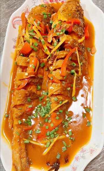 红烧鲈鱼怎么做才好吃_鲈鱼红烧去腥技巧-第2张图片-山城妙识 红烧鲈鱼怎么做才好吃_鲈鱼红烧去腥技巧-第2张图片-山城妙识