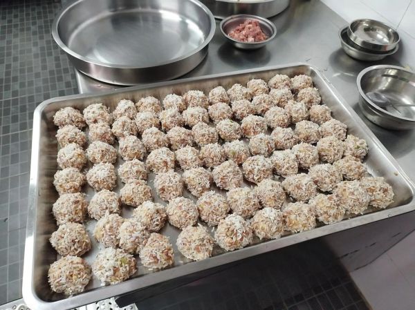 珍珠肉丸要蒸多久_蒸多久才熟透-第3张图片-山城妙识 珍珠肉丸要蒸多久_蒸多久才熟透-第3张图片-山城妙识