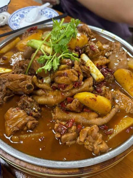 大盘鸡怎么做_大盘鸡最正宗的做法-第1张图片-山城妙识