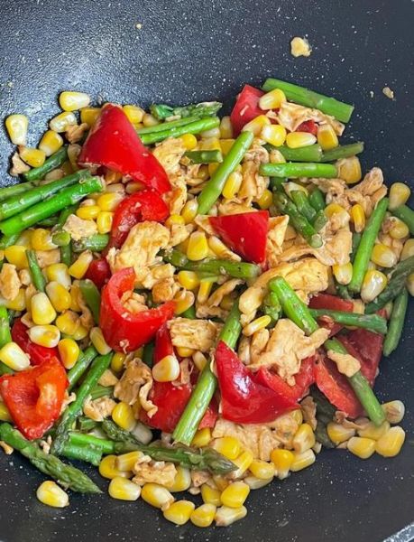 芦笋炒鸡蛋怎么做好吃_芦笋炒鸡蛋的做法窍门-第1张图片-山城妙识 芦笋炒鸡蛋怎么做好吃_芦笋炒鸡蛋的做法窍门-第1张图片-山城妙识