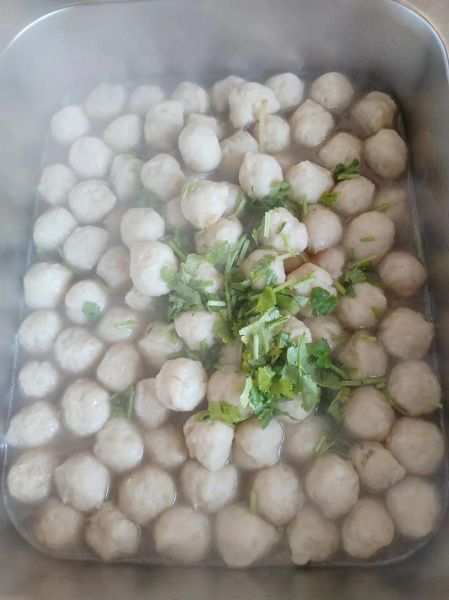 白水汆丸子怎么做_汆丸子为什么一煮就散-第2张图片-山城妙识 白水汆丸子怎么做_汆丸子为什么一煮就散-第2张图片-山城妙识