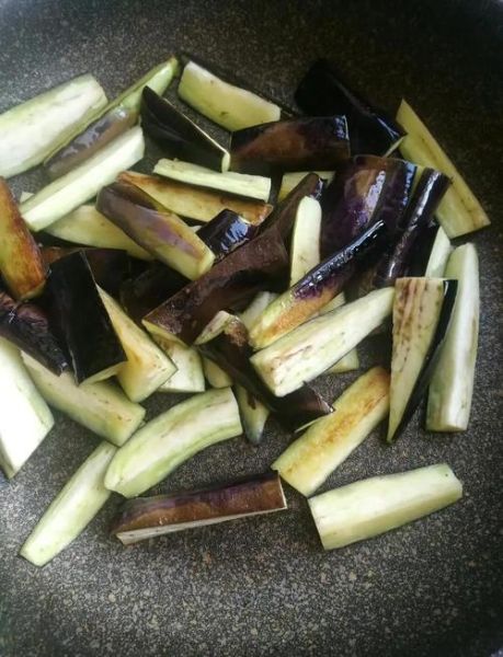 清蒸茄子夹肉怎么做_清蒸茄子夹肉热量高吗-第2张图片-山城妙识 清蒸茄子夹肉怎么做_清蒸茄子夹肉热量高吗-第2张图片-山城妙识