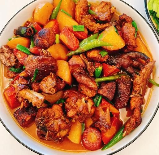 土豆烧鸡块怎么做好吃_土豆烧鸡块的家常做法-第2张图片-山城妙识 土豆烧鸡块怎么做好吃_土豆烧鸡块的家常做法-第2张图片-山城妙识