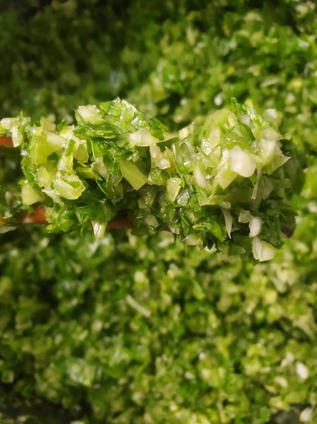 芹菜肉馅饺子芹菜用焯水吗_饺子馅芹菜要不要焯水-第2张图片-山城妙识 芹菜肉馅饺子芹菜用焯水吗_饺子馅芹菜要不要焯水-第2张图片-山城妙识