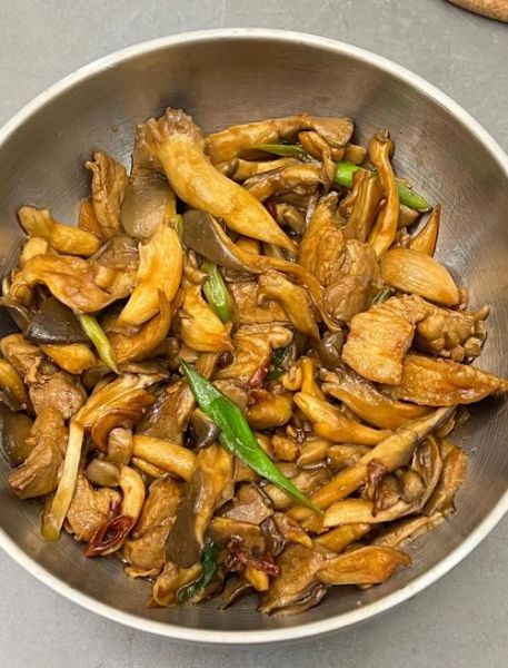 蘑菇炒肉怎么炒才嫩_蘑菇炒肉的家常做法窍门-第3张图片-山城妙识 蘑菇炒肉怎么炒才嫩_蘑菇炒肉的家常做法窍门-第3张图片-山城妙识