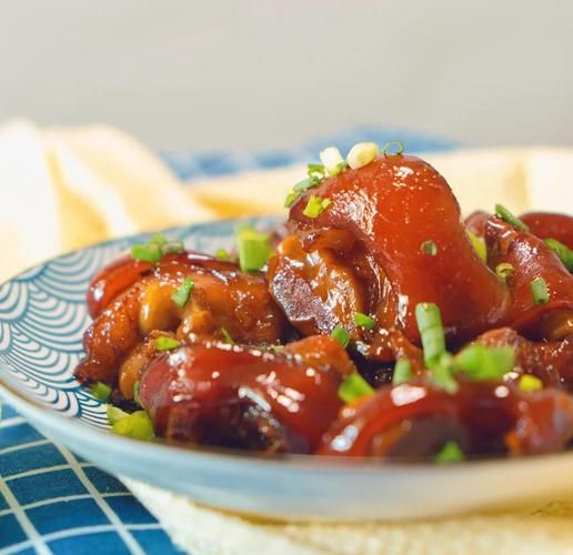 啤酒焖猪蹄怎么做_啤酒焖猪蹄的家常做法-第3张图片-山城妙识 啤酒焖猪蹄怎么做_啤酒焖猪蹄的家常做法-第3张图片-山城妙识