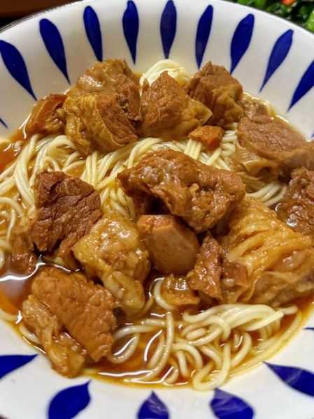 牛肉面怎么做好吃_家常牛肉面做法视频-第1张图片-山城妙识 牛肉面怎么做好吃_家常牛肉面做法视频-第1张图片-山城妙识