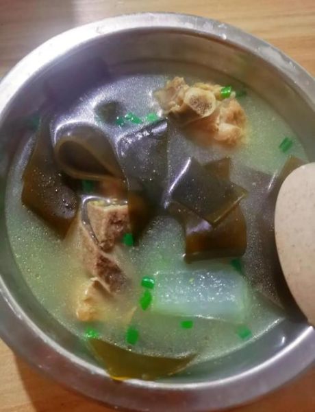 海带炖排骨可以放些什么_海带炖排骨加什么食材更香-第2张图片-山城妙识 海带炖排骨可以放些什么_海带炖排骨加什么食材更香-第2张图片-山城妙识