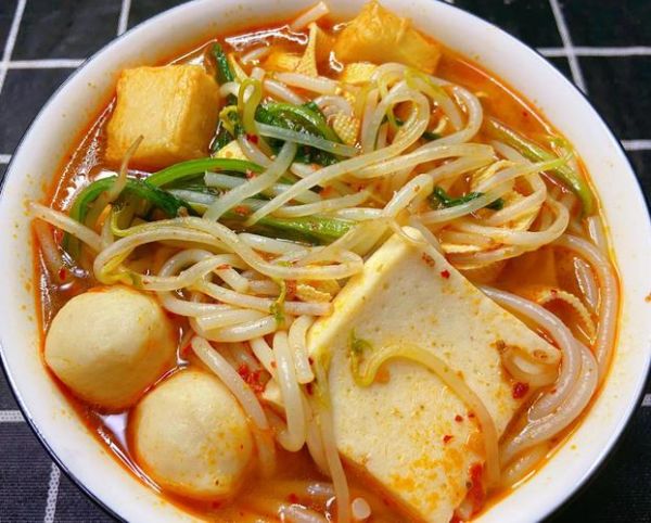 过桥米线怎么做_家常简单做法-第3张图片-山城妙识 过桥米线怎么做_家常简单做法-第3张图片-山城妙识