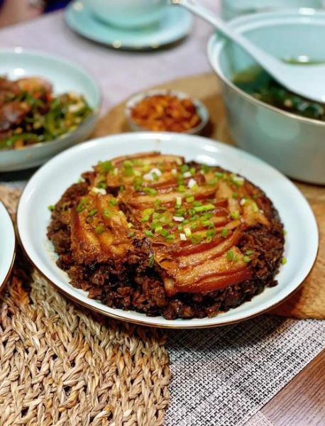 烧白怎么做_烧白为什么肥而不腻-第1张图片-山城妙识 烧白怎么做_烧白为什么肥而不腻-第1张图片-山城妙识