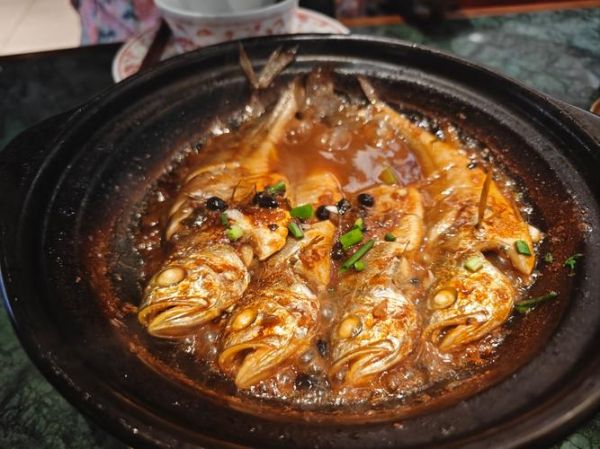 砂锅炖黄花鱼怎么做_砂锅炖黄花鱼需要炖多久-第2张图片-山城妙识 砂锅炖黄花鱼怎么做_砂锅炖黄花鱼需要炖多久-第2张图片-山城妙识