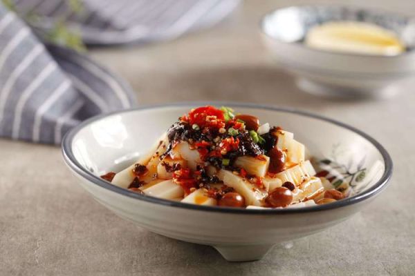 担担面起源哪里_担担面为什么叫担担面-第3张图片-山城妙识 担担面起源哪里_担担面为什么叫担担面-第3张图片-山城妙识