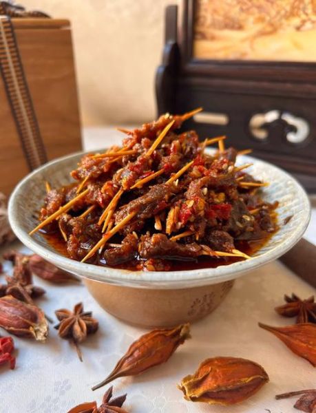 湖南秘制牙签牛肉怎么做_正宗牙签牛肉腌制配方-第1张图片-山城妙识 湖南秘制牙签牛肉怎么做_正宗牙签牛肉腌制配方-第1张图片-山城妙识