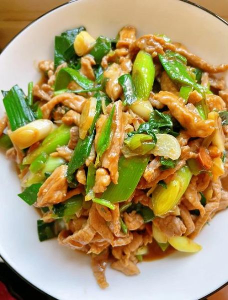 瘦肉怎么炒才嫩_家常瘦肉做法步骤-第1张图片-山城妙识 瘦肉怎么炒才嫩_家常瘦肉做法步骤-第1张图片-山城妙识