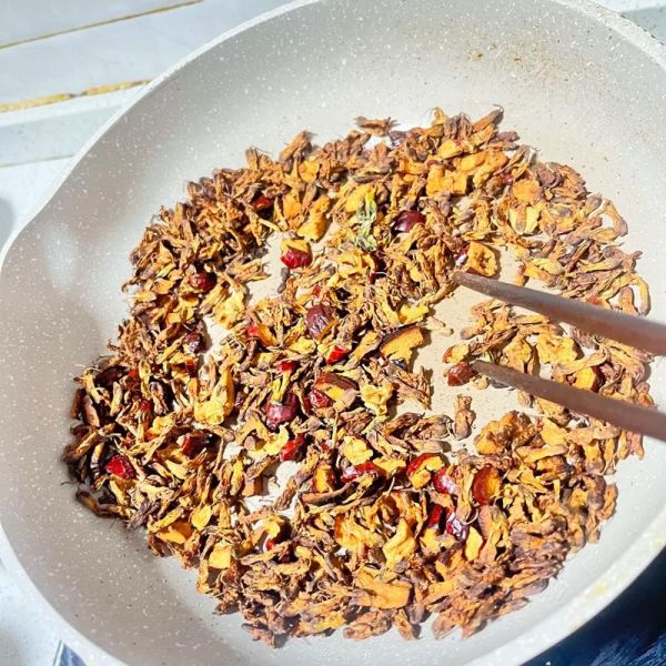 槐花茶怎么制作_槐花茶制作方法-第1张图片-山城妙识 槐花茶怎么制作_槐花茶制作方法-第1张图片-山城妙识