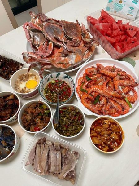 家庭聚会海鲜大餐怎么做_海鲜大餐食材搭配-第1张图片-山城妙识 家庭聚会海鲜大餐怎么做_海鲜大餐食材搭配-第1张图片-山城妙识